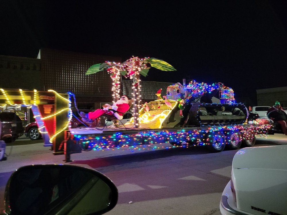 Parade of Lights held in downtown Atkinson | The Atkinson Graphic
